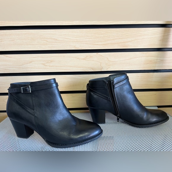 Vionic | Shoes | Vionic 85 Boots | Poshmark